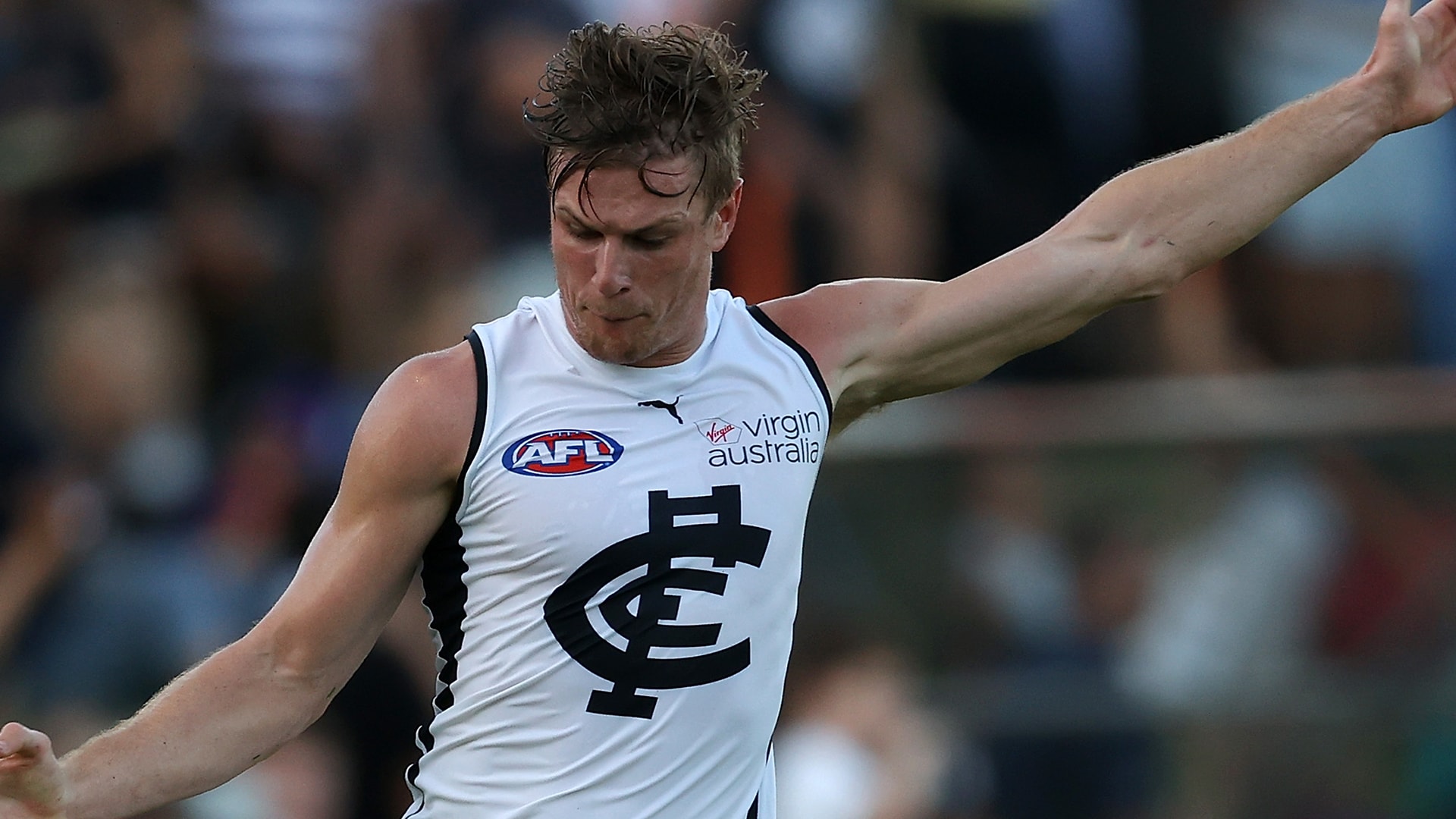 Newnes' different initiation to life in Blue