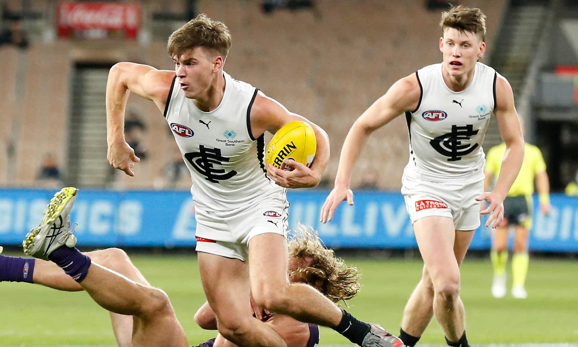 Teague praises young midfield duo