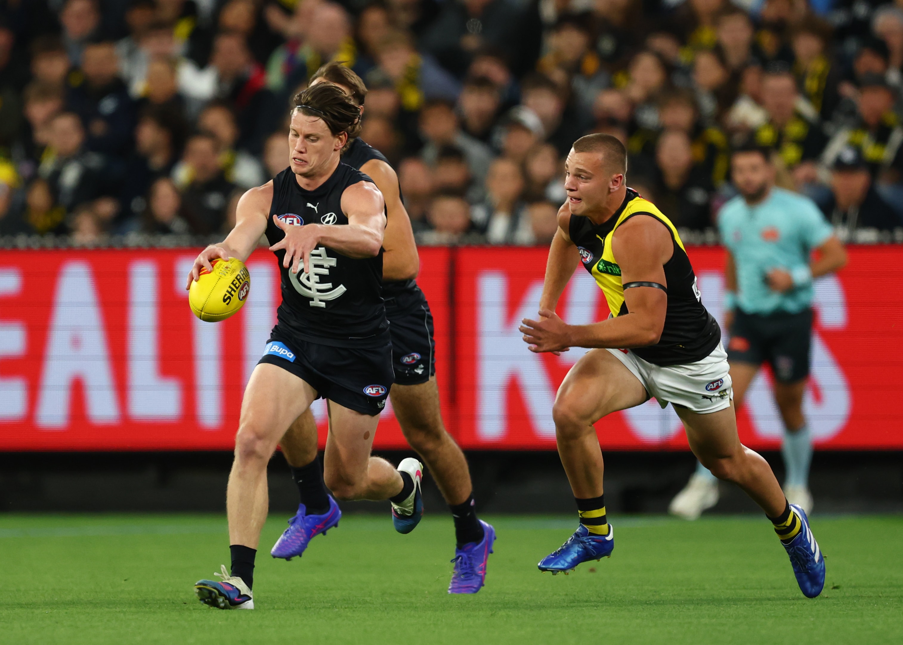 AFL coaches' votes: Walsh's perfect night