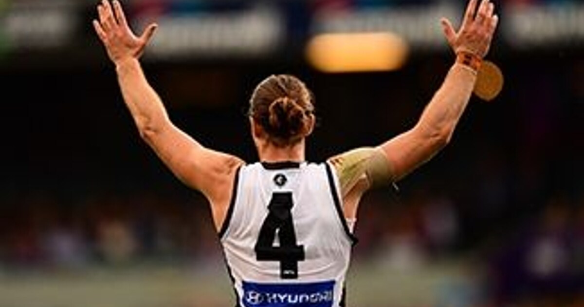 Brilliant Bryce reaches 200