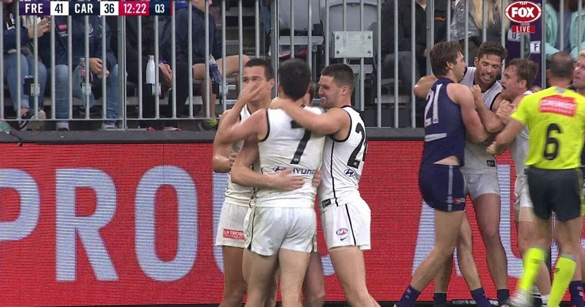 R15 | Kennedy snaps a ripper