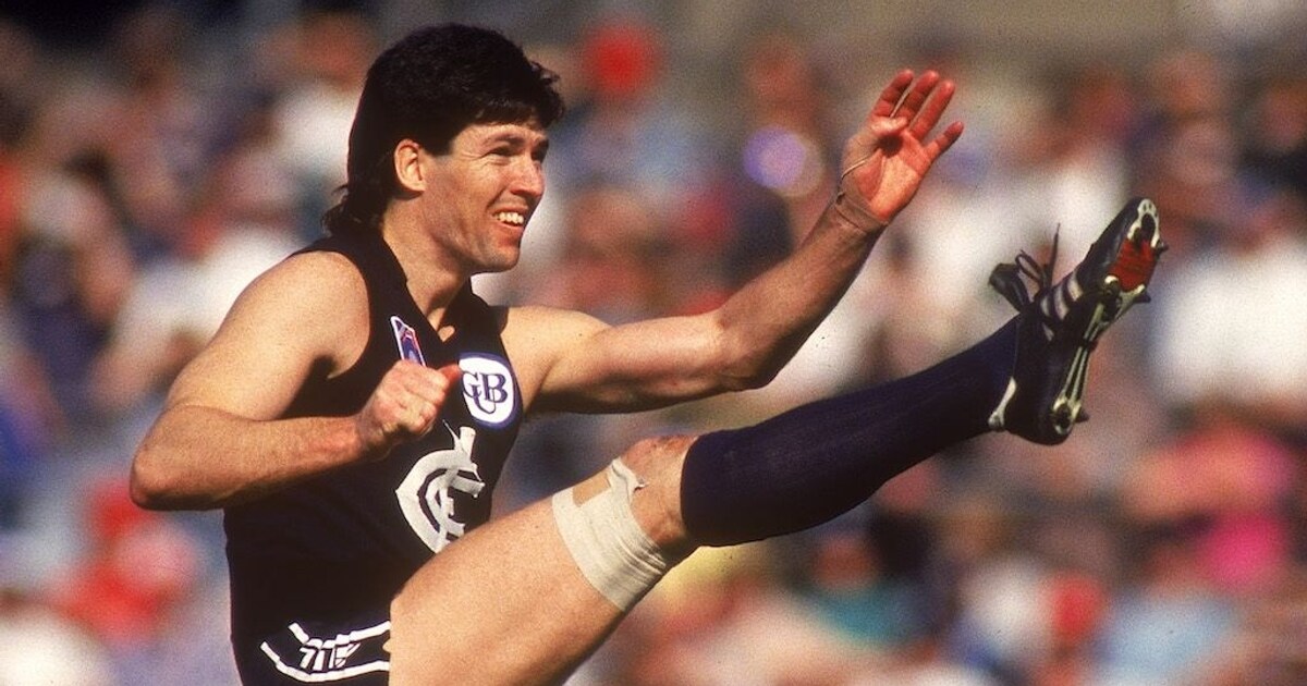 On this day | Sticks kicks 10 (15 April)