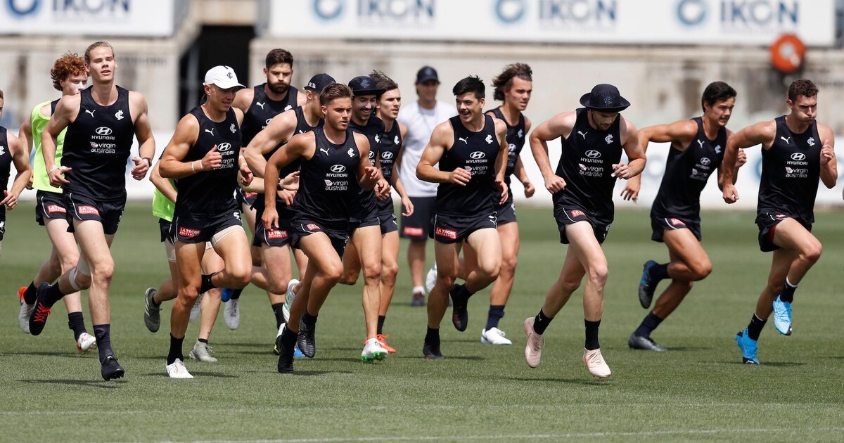 Victorian government approves AFL training