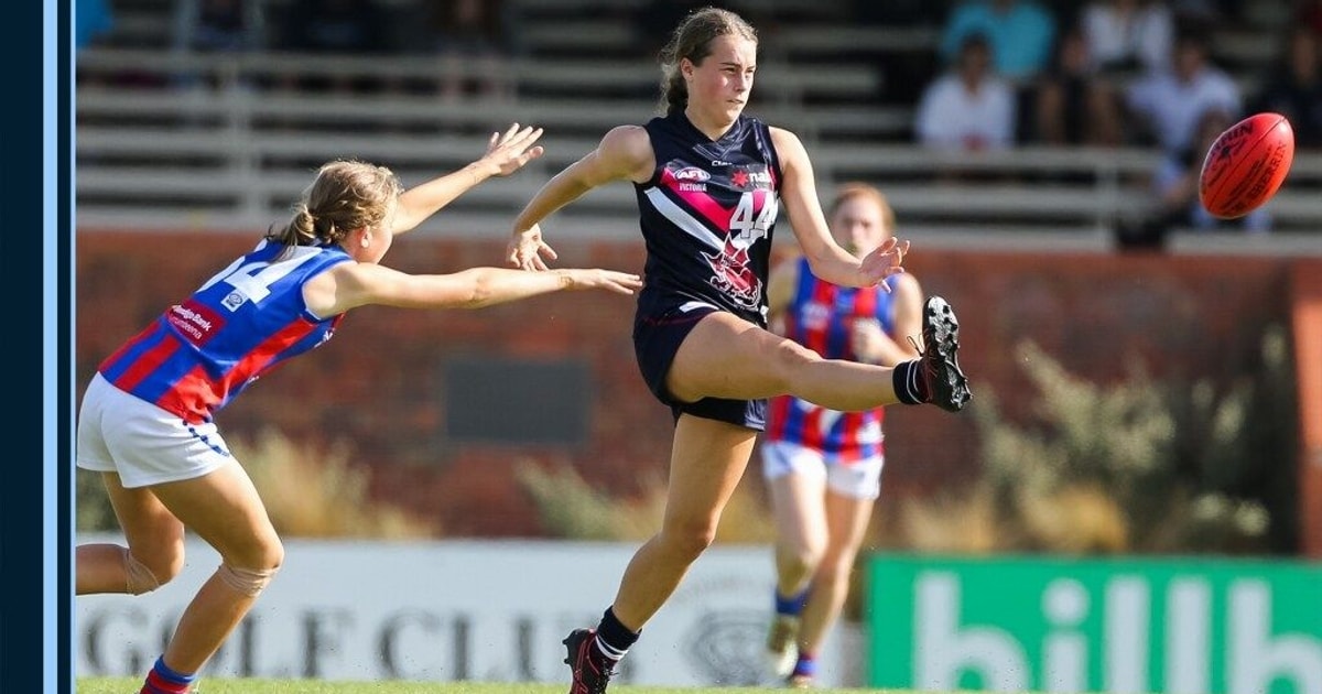 Highlights | Daisy Walker in full flight