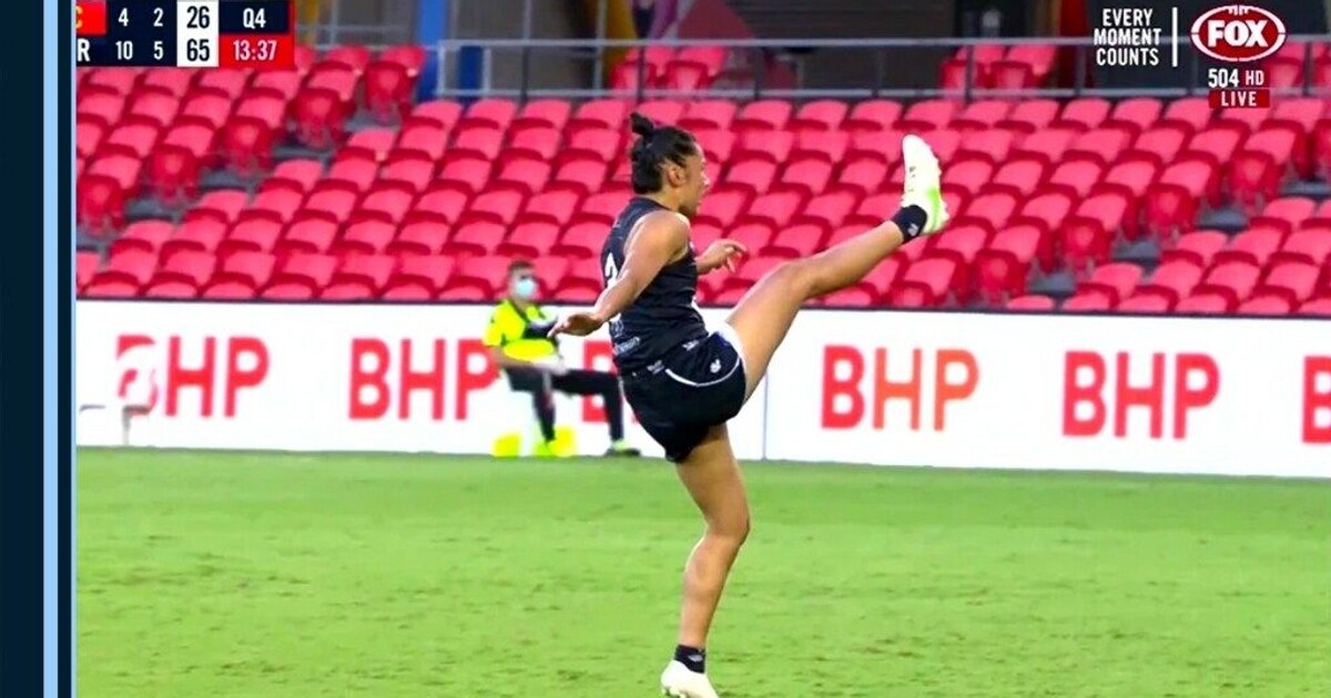 AFLW R8 | Crazy good Vescio mark brings up number five