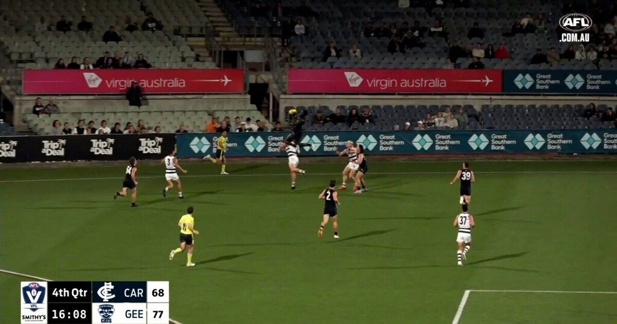 VFL R1 | Up and Akuei! Dom's incredible hanger