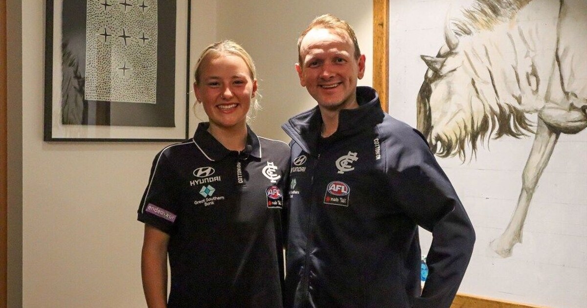 Coach Buck surprises new Blue Beatty