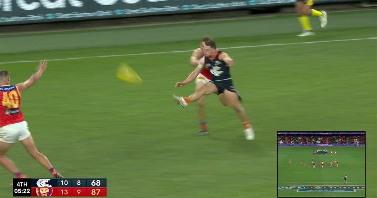 AFL R8 | Durdin keeps Carlton in it with clever goal late
