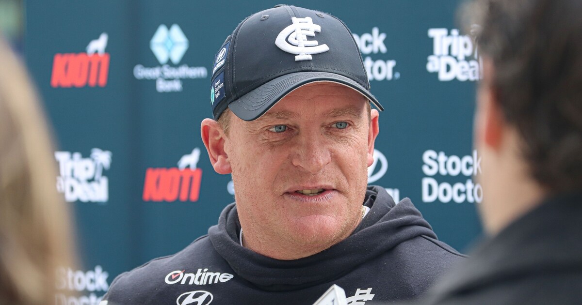 Voss previews 'dangerous' Hawks